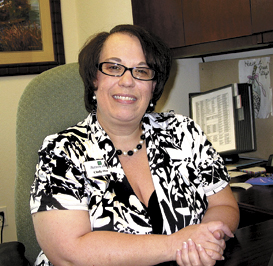 Bank has many hands in community | News, Sports, Jobs - Lehigh Acres ...